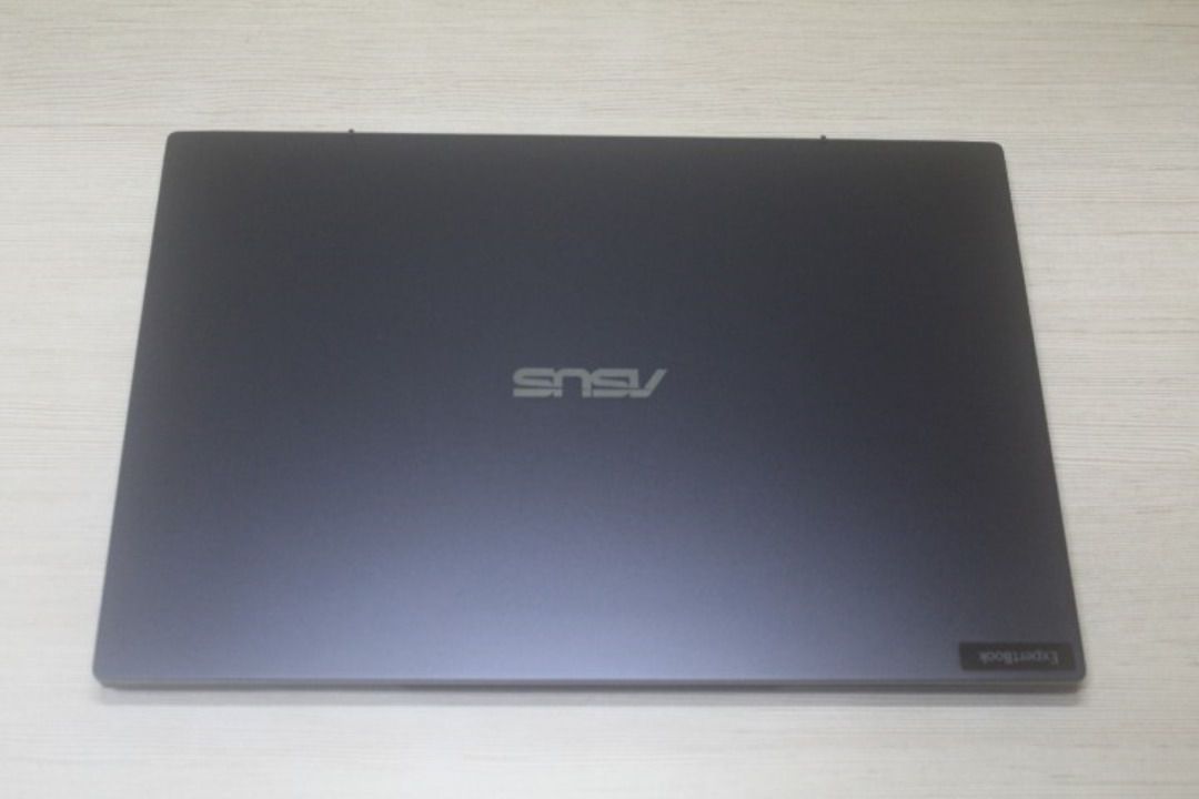 SSD 1TB asus expertbook B5402 i7-1360P 13thgen Ram 16gb Intel iris ...