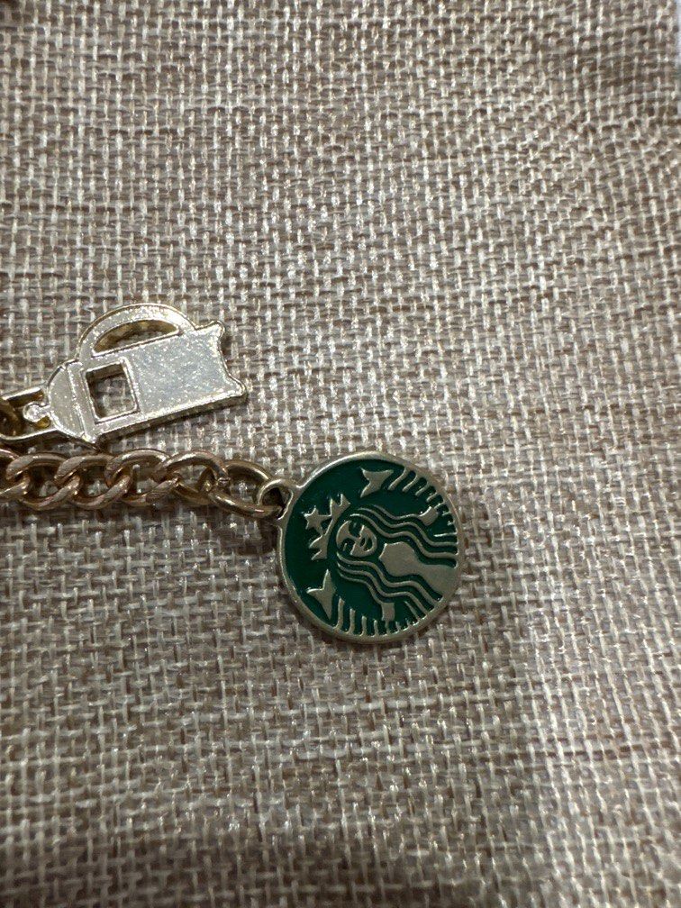 Starbucks chain, Komunitas di Carousell