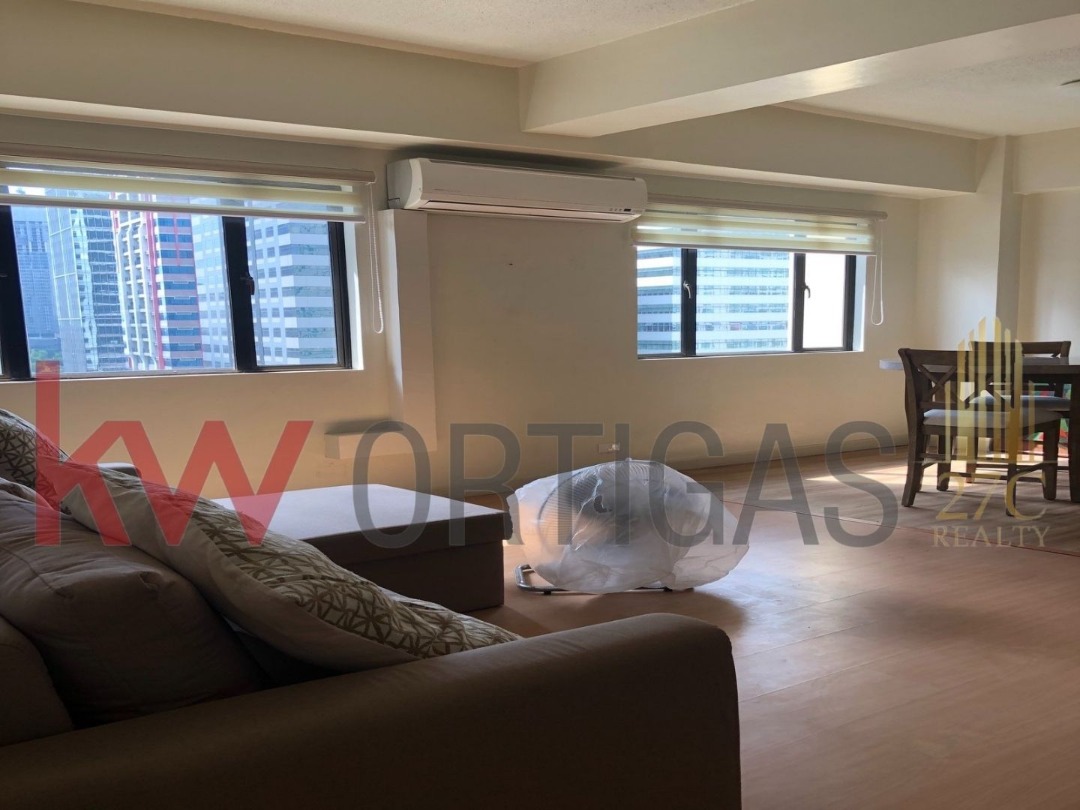 2 BR Condo Unit for Sale at Forbeswood Height, BGC, Taguig City ...
