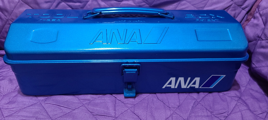 全日空 飛機維修工具箱 ANA Tool Box, 興趣及遊戲, 手作＆自家設計, 工藝用品及工具 - Carousell