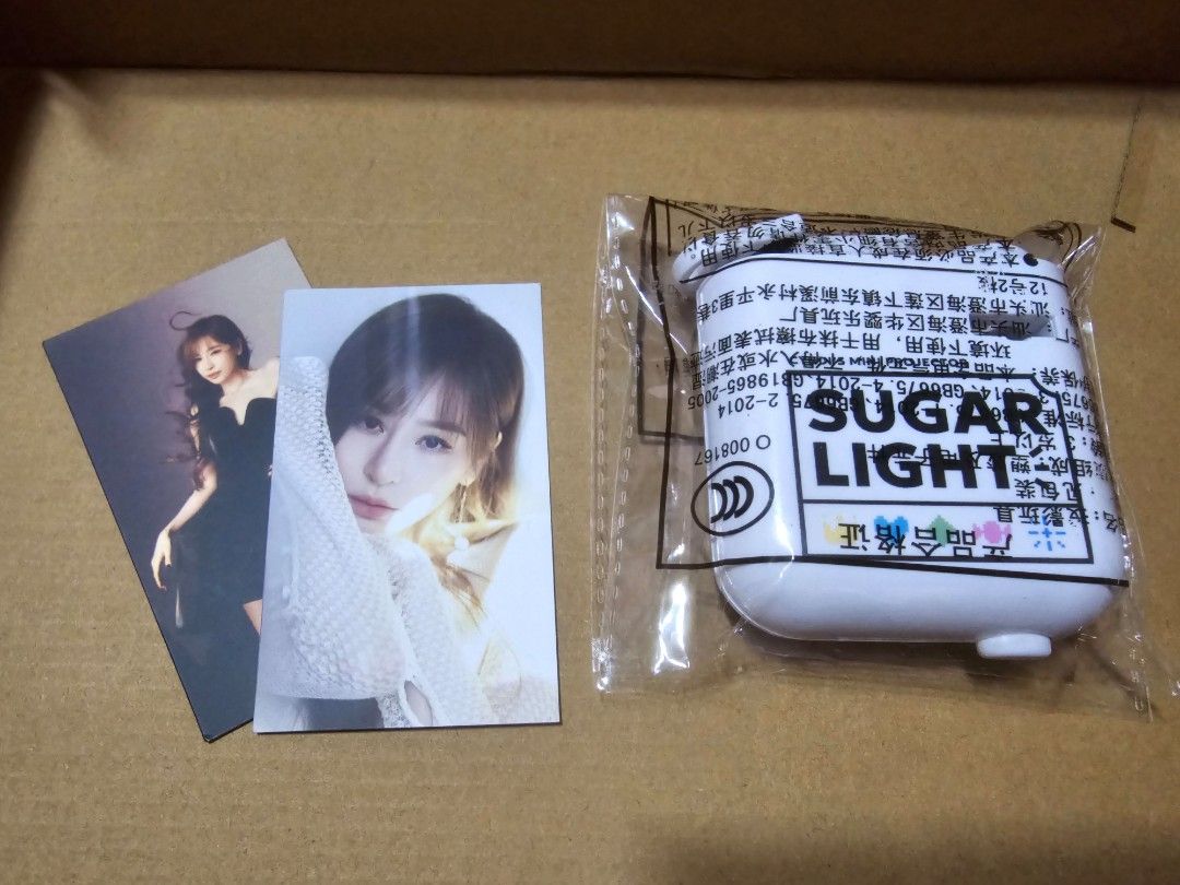 王心凌 Cyndi Wang Bite Back [Super Cool Signature], Hobbies & Toys, Music ...