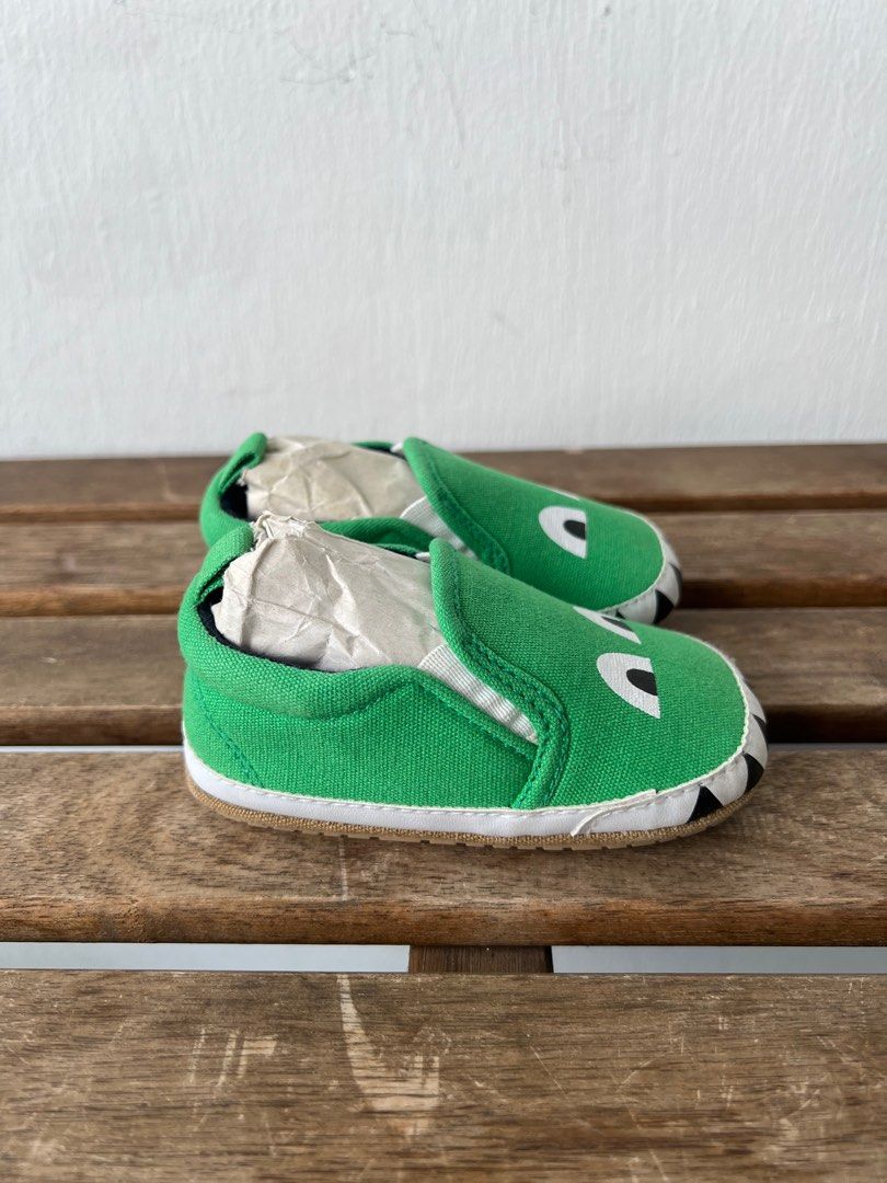 Baby Hippo Hippo Shoe Manjaku 13 CM, Babies & Kids, Babies & Kids ...