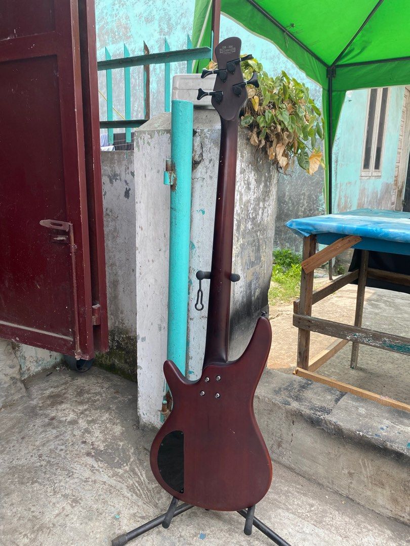 Bass Gillmore GB200 Original, Musik & Media, Alat di Carousell