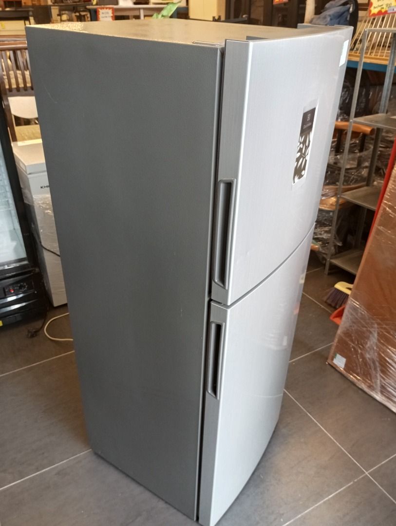 Electrolux 2-Door Refrigerator 320L Fridge ETB3202PE | Peti Sejuk 2 ...
