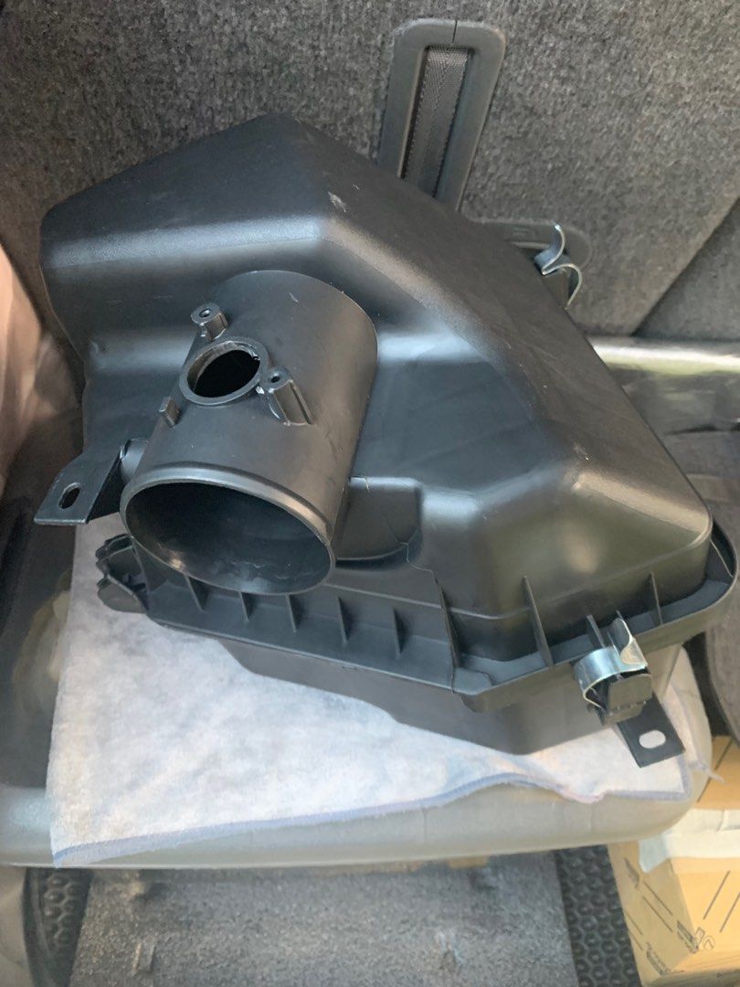 Engine Air Filter Box ( Toyota RAV4), Car Accessories, Accessories on ...