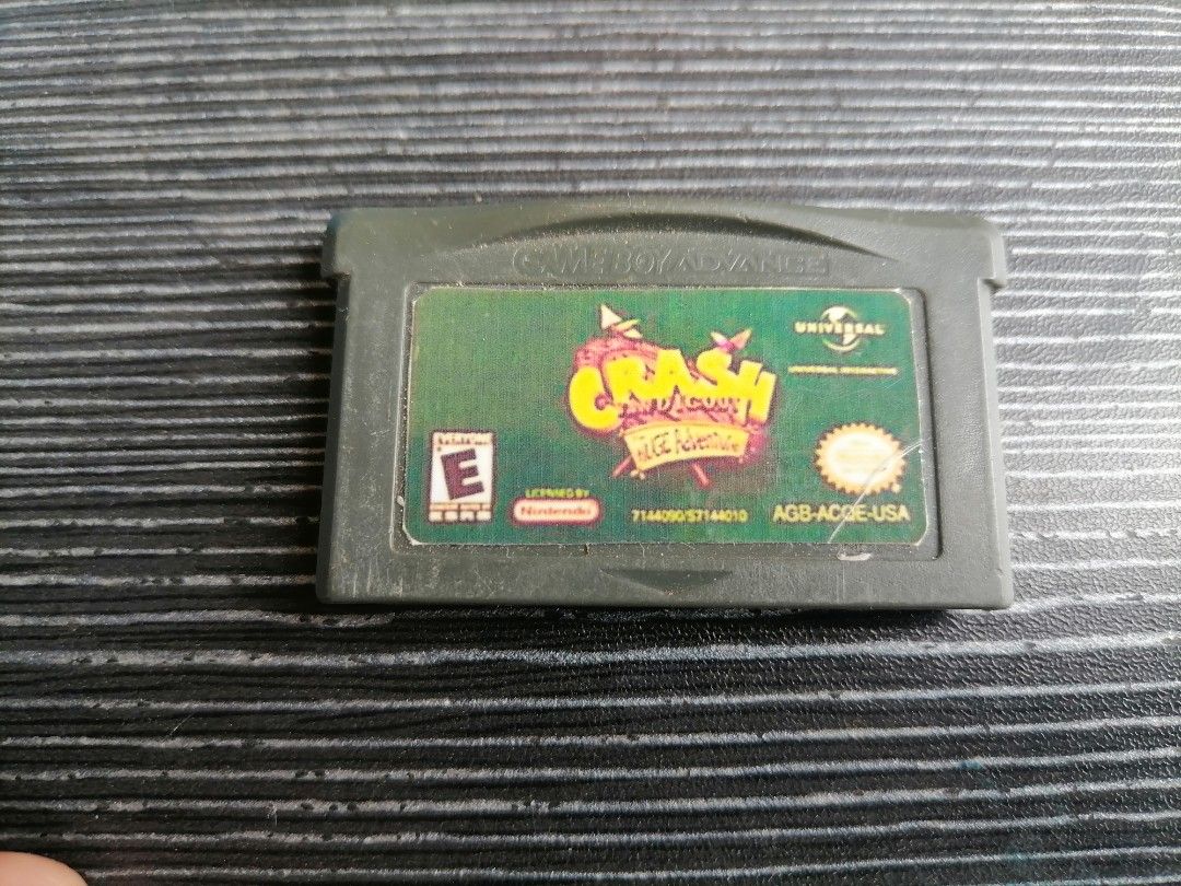 Gameboy advance game Crash bandicoot the huge adventure (original ...