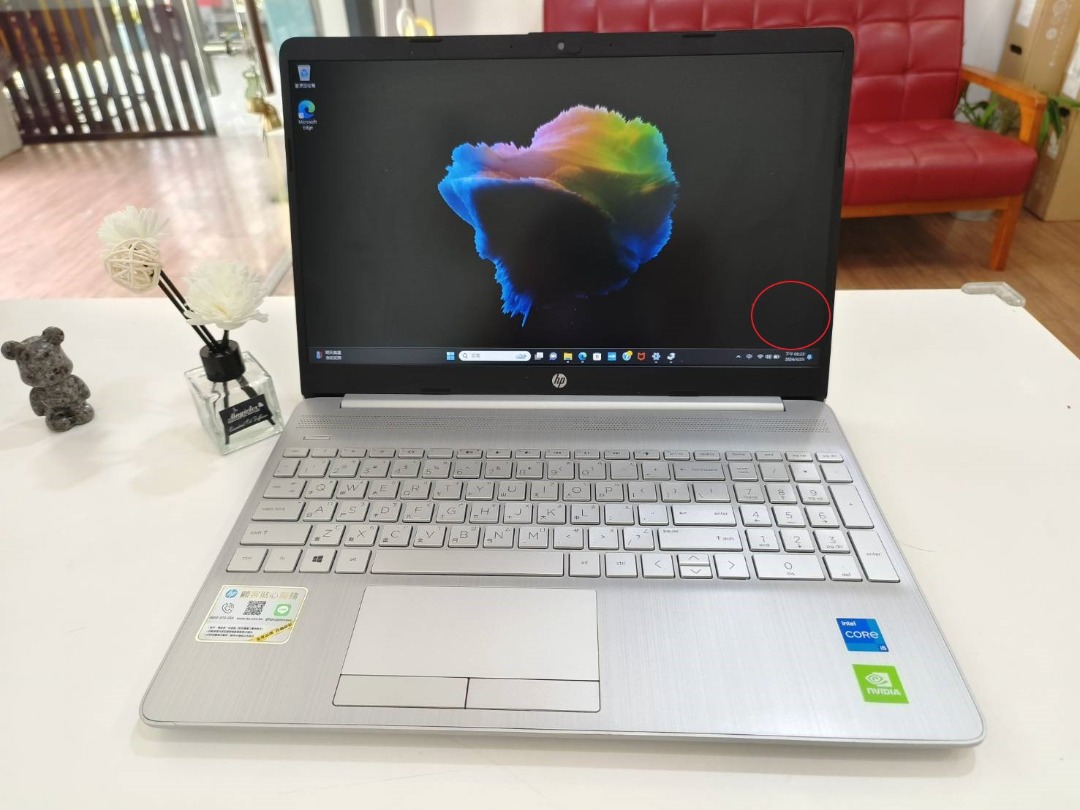 【艾爾巴二手】HP i5-1135G7/4G/256G+1TB/MX350 15.6吋銀#二手筆電#漢口店 20VST, 電腦及科技產品, 桌上電腦或筆記型電腦在旋轉拍賣