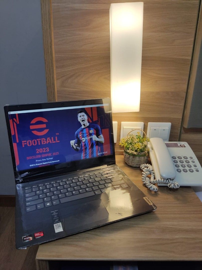 Jual Laptop Lenovo Ideapad Slim W Superslim Ram Gb Ssd Gb Elektronik Komputer