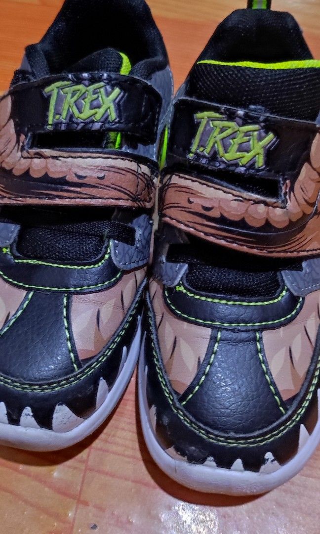 Jurassic world T.REx shoes, Babies & Kids, Babies & Kids Fashion on ...