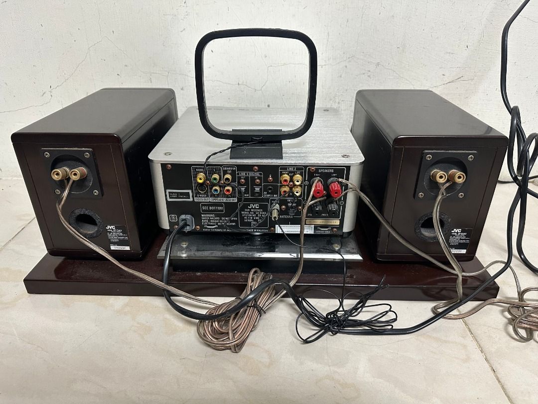 JVC CA EXA3 DVD CD USB 床頭音響 全機功能 全音域 木振膜核桃實木音箱 原廠遙控器, 耳機及錄音音訊設備, 音樂播放裝置 MP3及CD 播放器在旋轉拍賣