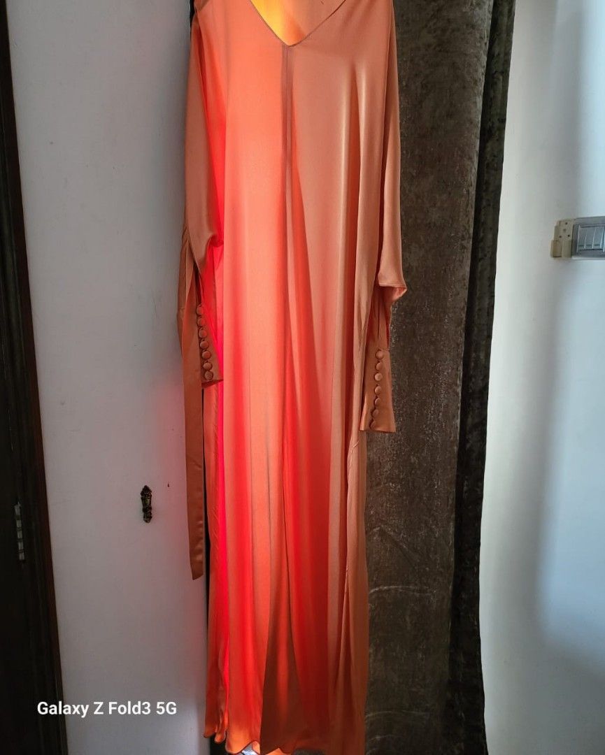 Limited edition Rizalman, Women's Fashion, Muslimah Fashion, Kaftans ...