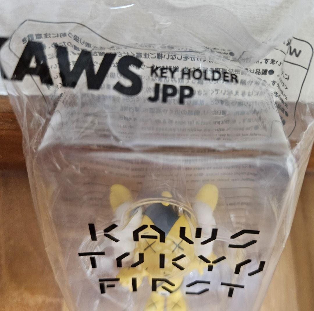 Medicom Toy Kaws Tokyo First JPP Yellow Key Holder, Hobbies & Toys ...