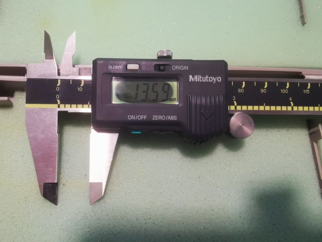 Mitutoyo vernier caliper, Hobbies & Toys, Stationery & Craft, Craft ...