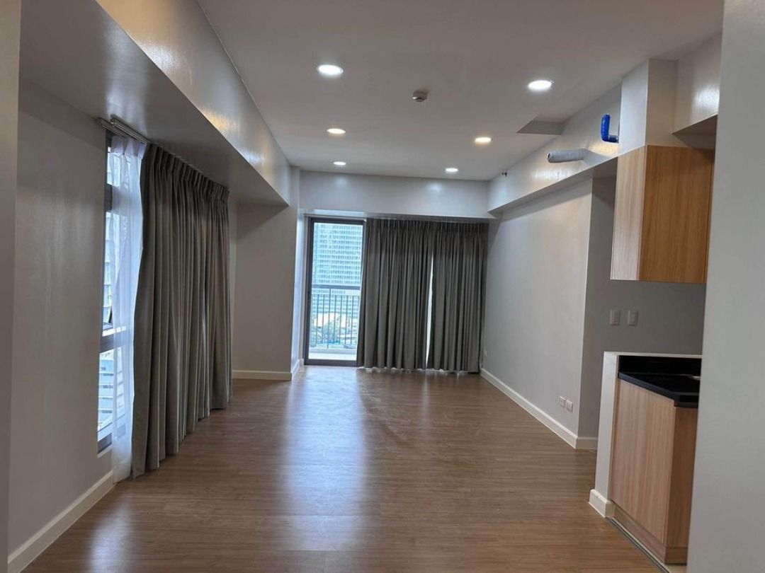 Park Triangle Residence BGC Taguig City for rent 2 Bedroom ...