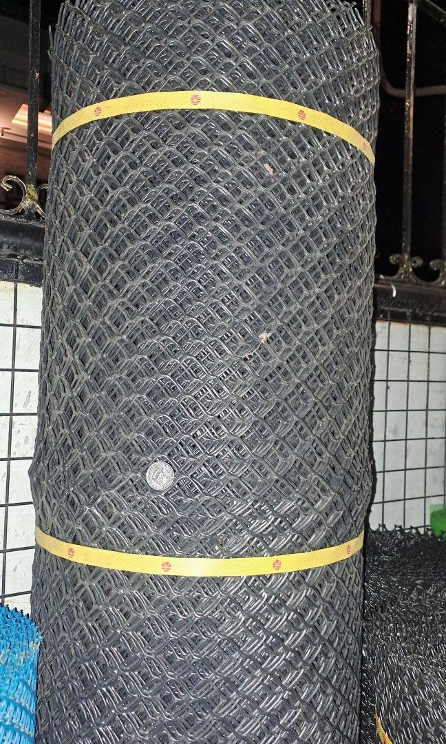 Plastic Screen Net Black 6ft height by 30 meters long, Furniture & Home ...