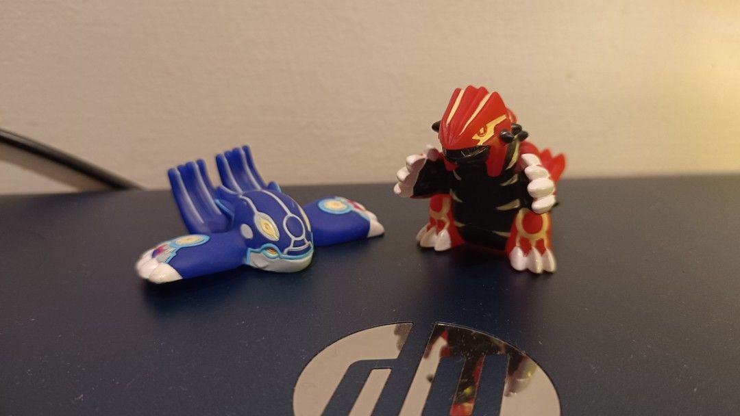 (Rare) Primal Groudon & Primal Kyogre Bandai Pokemon Kids Finger Doll ...