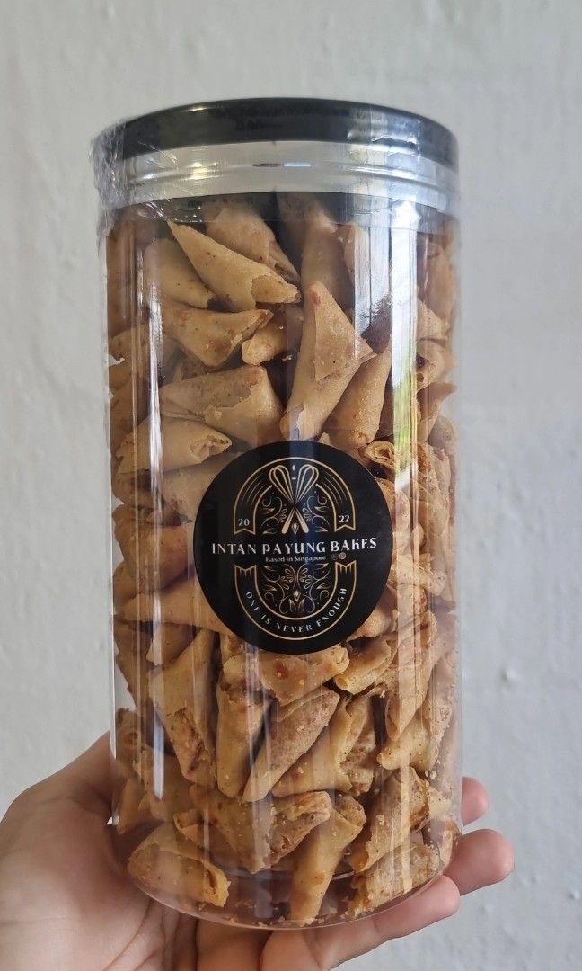 Samosa chips homemade(Prawn), Food & Drinks, Homemade Bakes on Carousell