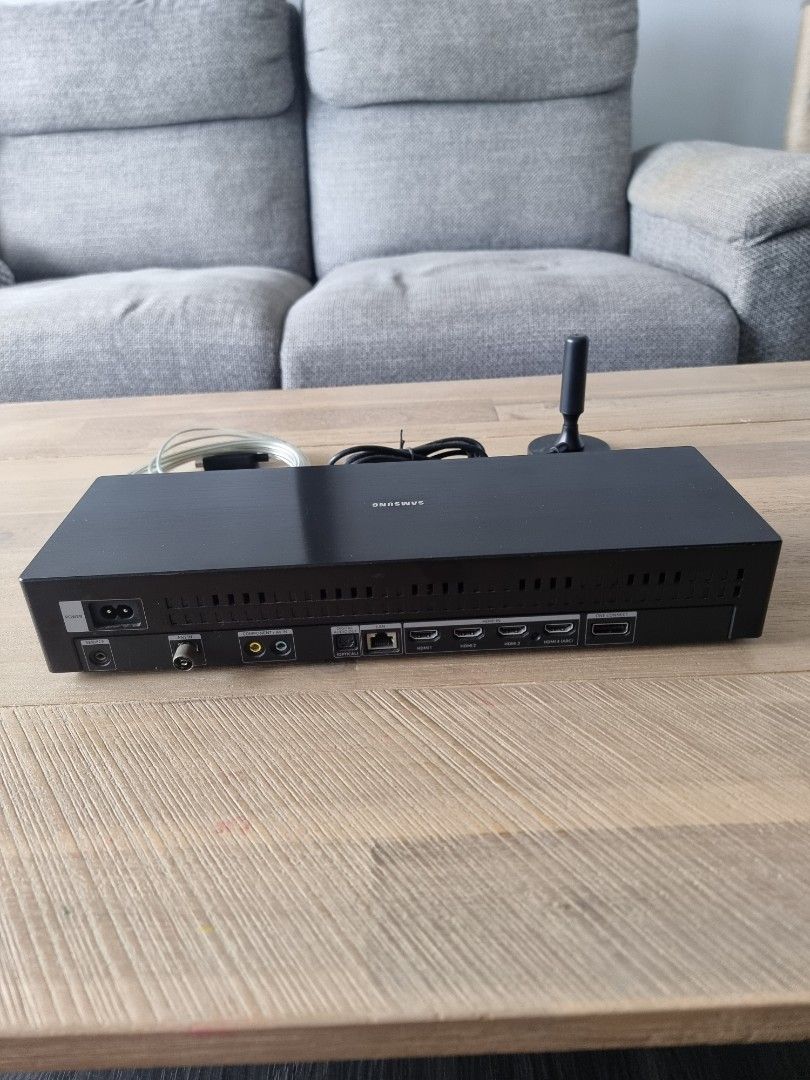 Samsung one connect box and cable, TV & Home Appliances, TV ...