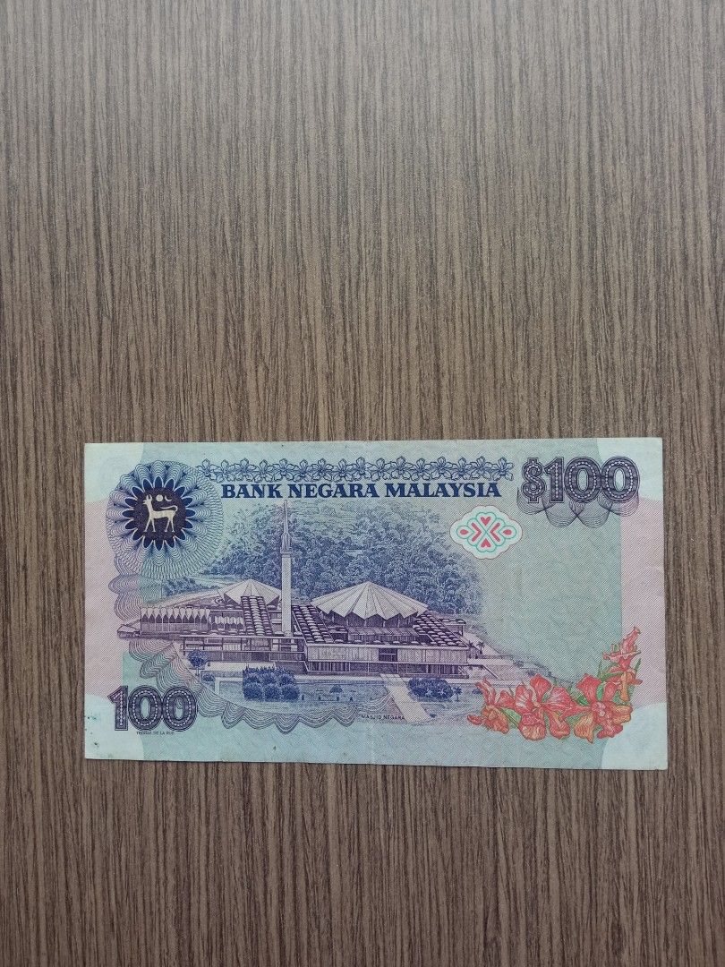 Series 5 seratus ringgit old banknote of Malaysia, Hobbies & Toys ...