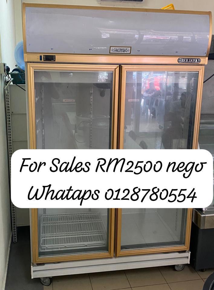2 Door Display Chiller (Berjaya), TV & Home Appliances, Kitchen ...