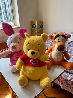 全新Disney 100 Winnie The Pooh 公仔（height~16cm), 興趣及遊戲, 玩具 & 遊戲類 - Carousell