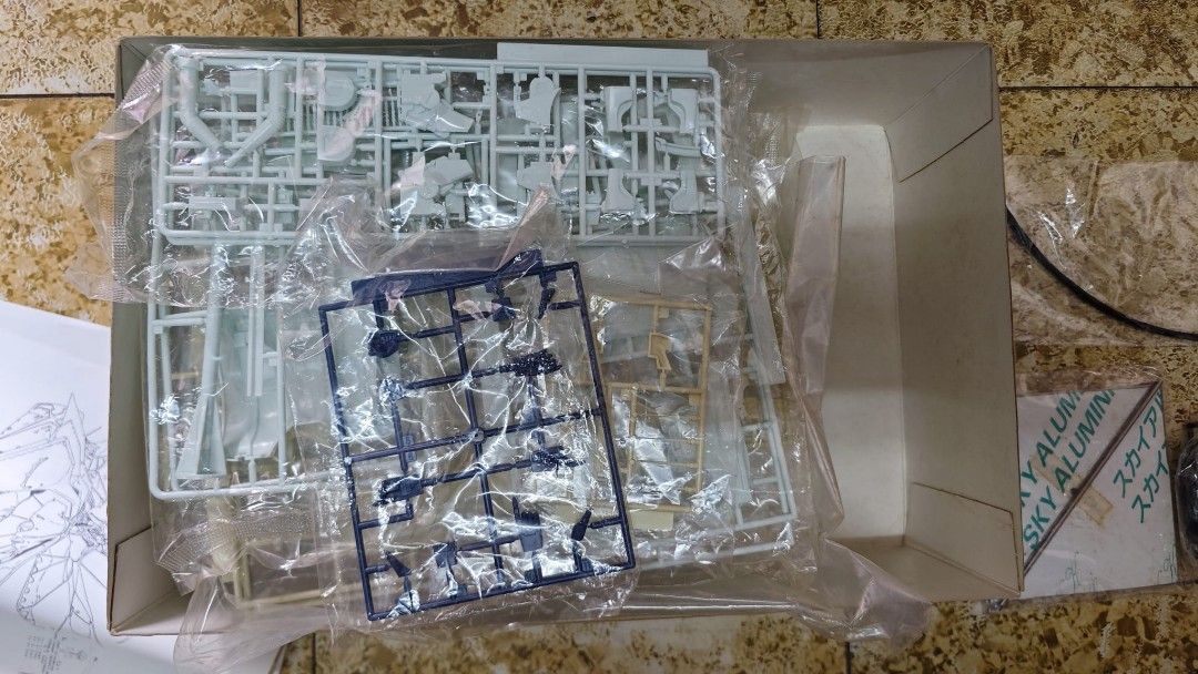 五星物語 FSS Wave 1/100 Led Mirage 連飛行器模型, 齊件未砌, 興趣及遊戲, 玩具 & 遊戲類 - Carousell