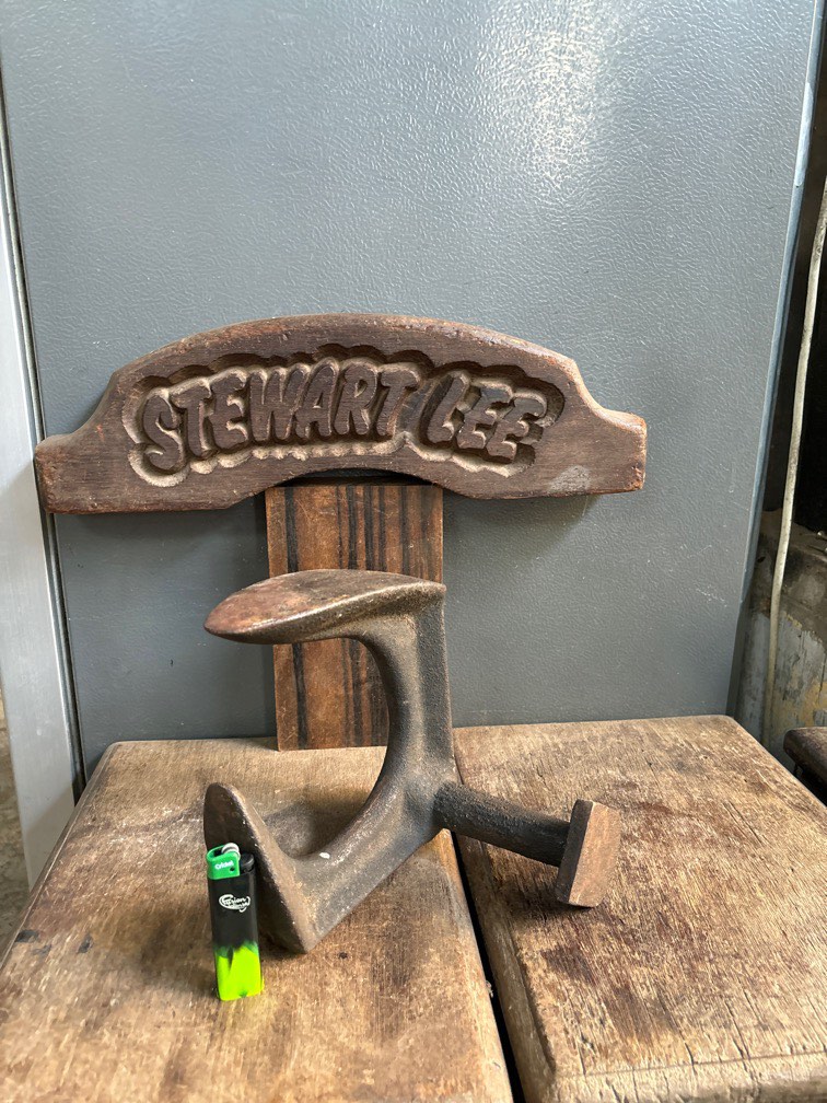 Antique cast iron 3- arm cobblers / shoemakers anvil last, Hobbies ...