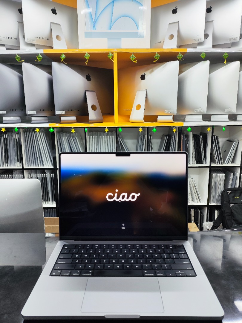 APPLE MacBook M1 Pro chip 14" 16GB/512GB 2021 GPU 14 CORE/8 Core CPU , Computers & Tech, Laptops ...