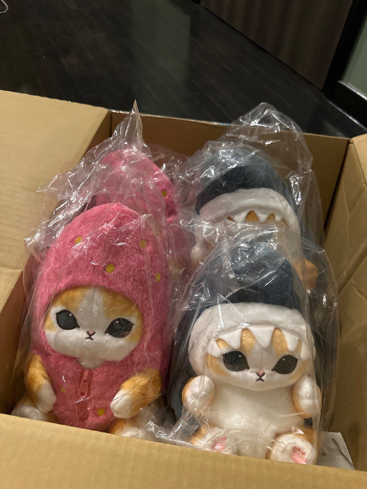 Authentic mofusand plushies 20cm, Hobbies & Toys, Toys & Games on Carousell