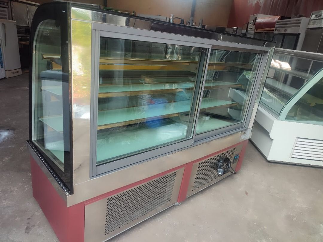 Berjaya Cake Chiller Show Case Chiller Bakery chicken pie cookie bread ...
