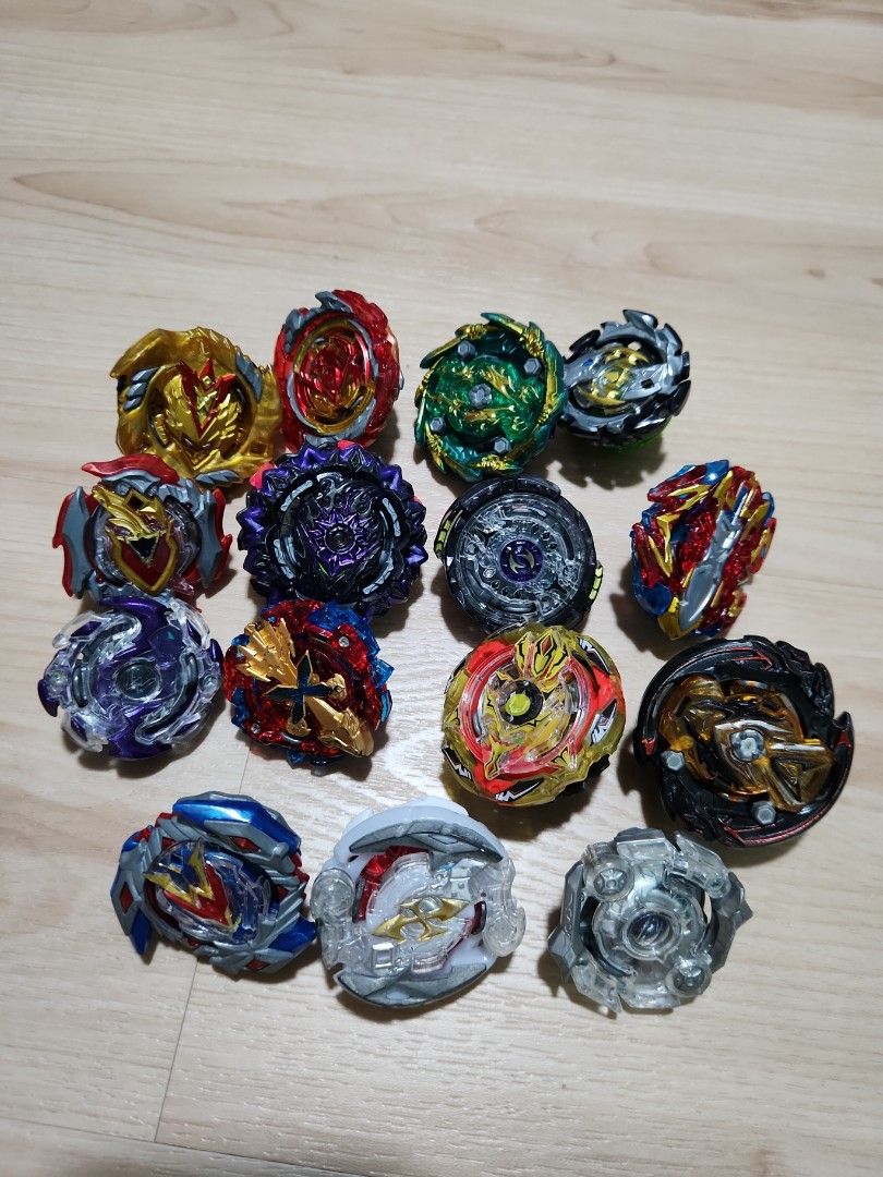 Beyblade right spin, Hobbies & Toys, Toys & Games on Carousell