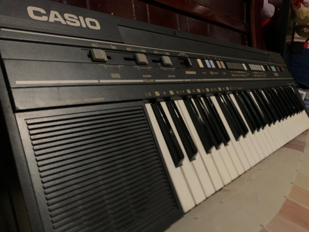 CASIO CT-350 Vintage Keyboard, Hobbies & Toys, Music & Media, Musical ...