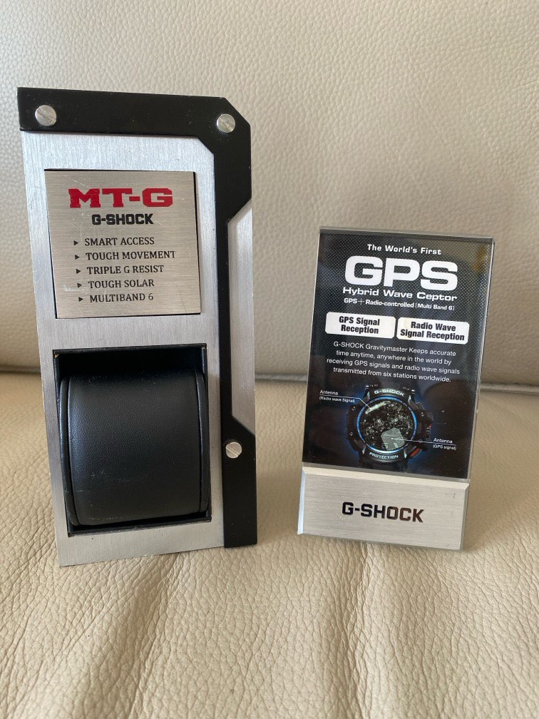 Casio MT-G G-shock Display stand, 興趣及遊戲, 收藏品及紀念品, 古董收藏 - Carousell