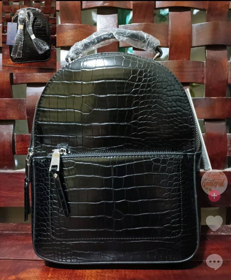 Crocs Skin Backpack, Women's Fashion, Bags & Wallets, Backpacks on ...