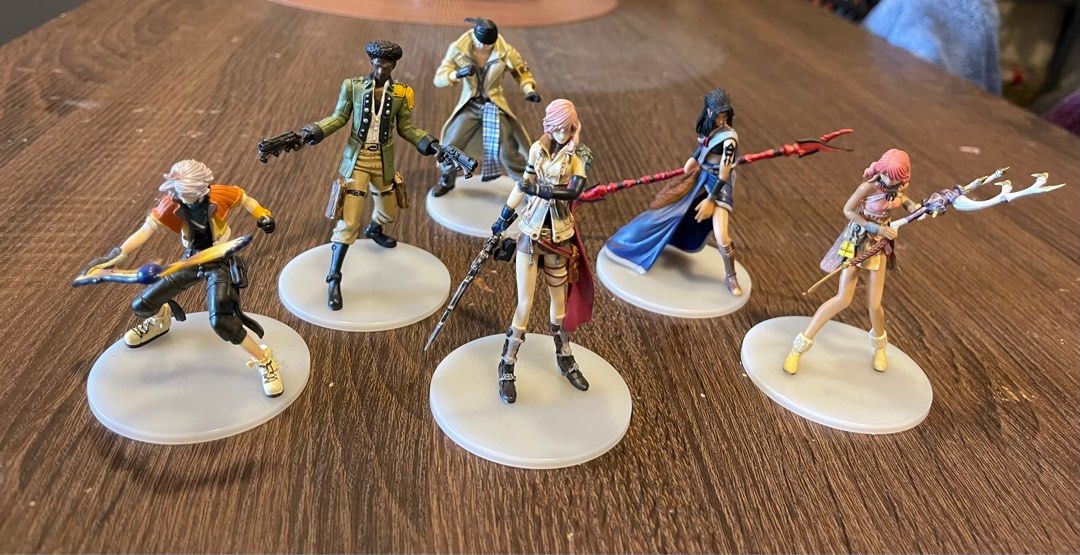 Final Fantasy XIII Elixir Trading Art Mini Figure with drinking cans ...