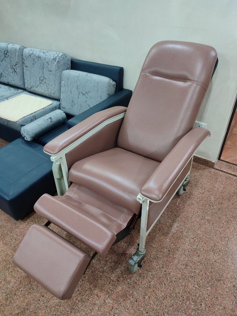 Geriatric Chair - Recliner, Health & Nutrition, Assistive ...
