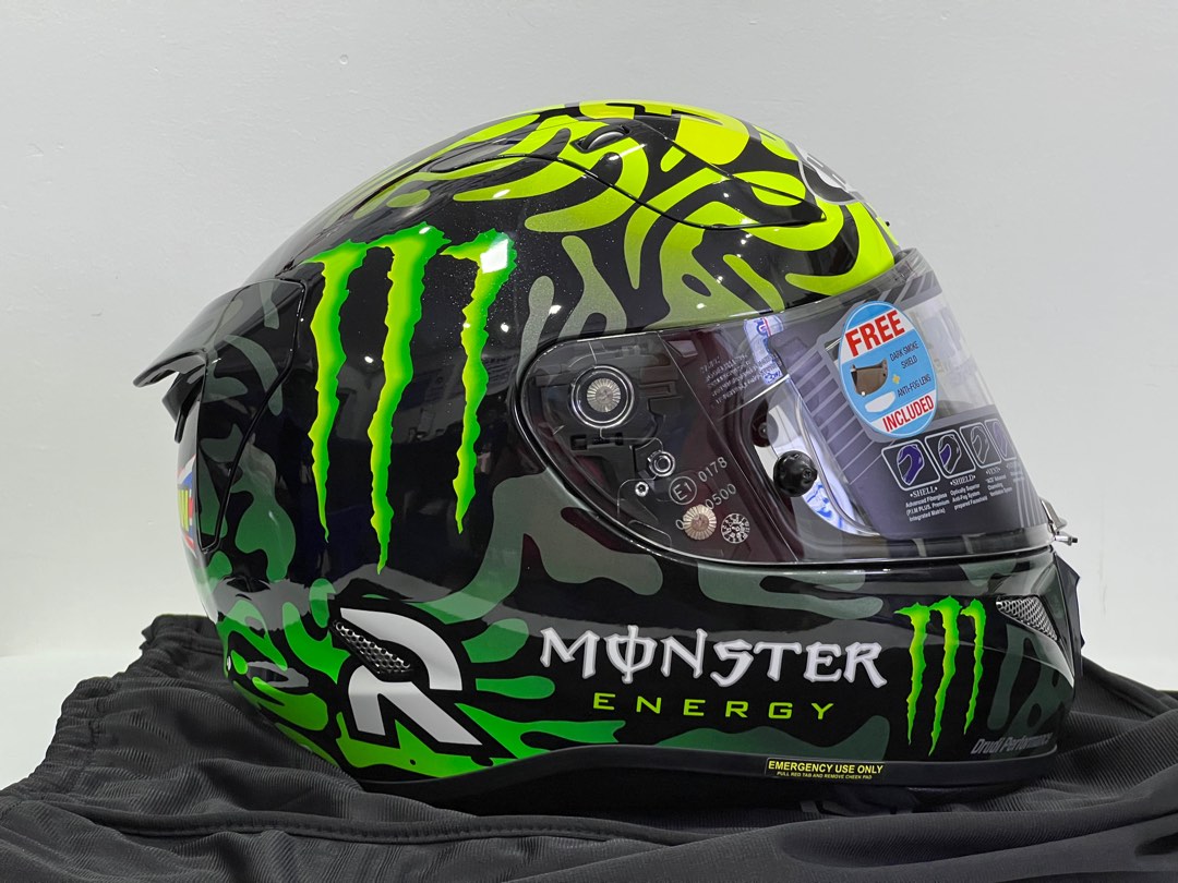 HJC RPHA 11, Motorbikes, Motorbike Parts & Accessories, Helmets and ...