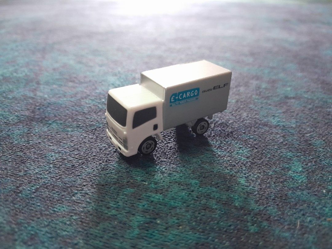 Isuzu elf toy lorry truck, Hobbies & Toys, Toys & Games on Carousell