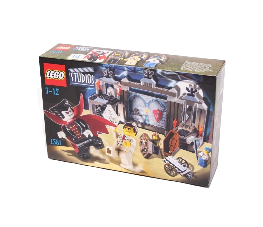 LEGO Vampire's Crypt 樂高1381 電影系列 吸血鬼的墓穴 （限量絕版品）, 書籍、休閒與玩具, 玩具、公仔、桌遊在旋轉拍賣