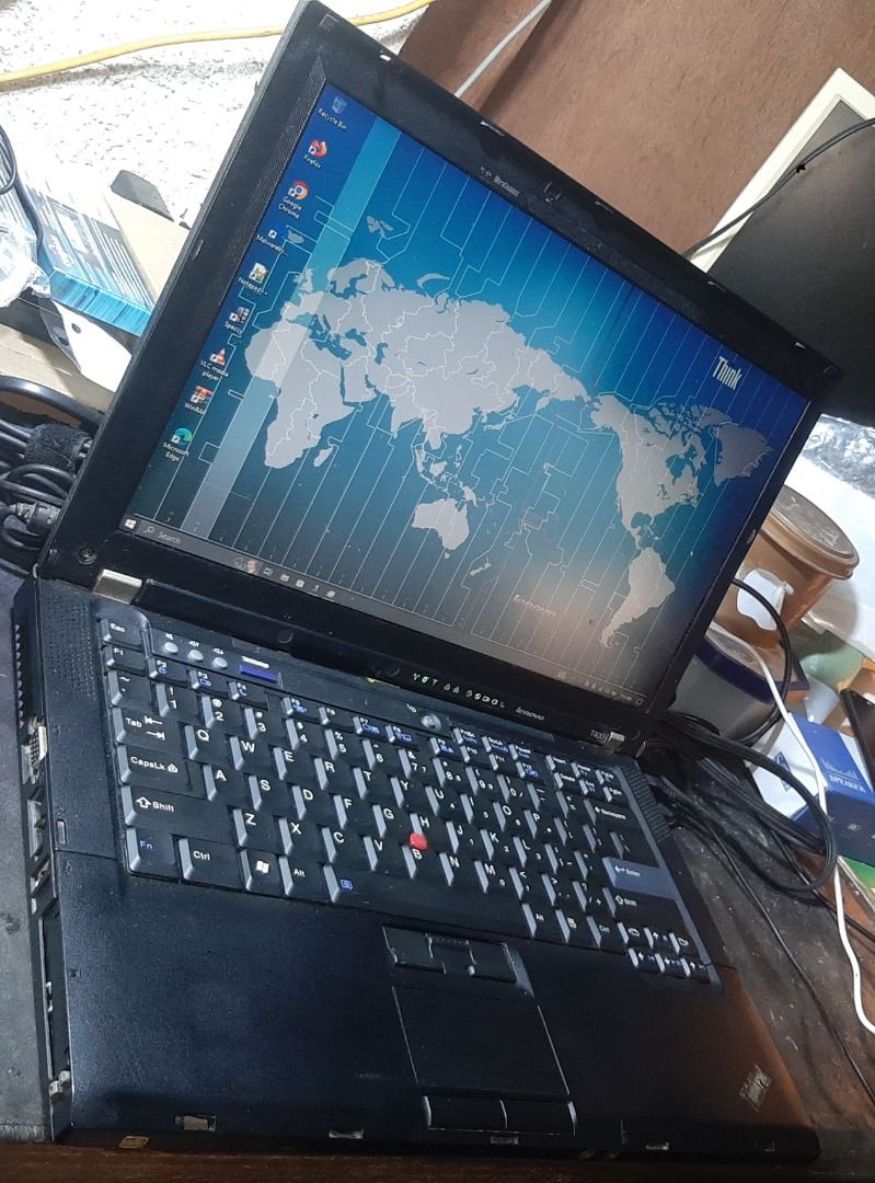 Lenovo ThinkPad T400 > Core2Duo P8600, 6GB RAM, Dual drive (SSD & HDD), New keyboard & battery ...