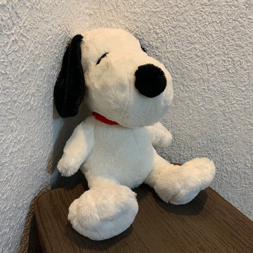 original peanuts snoopy plush, Hobbies & Toys, Toys & Games on Carousell