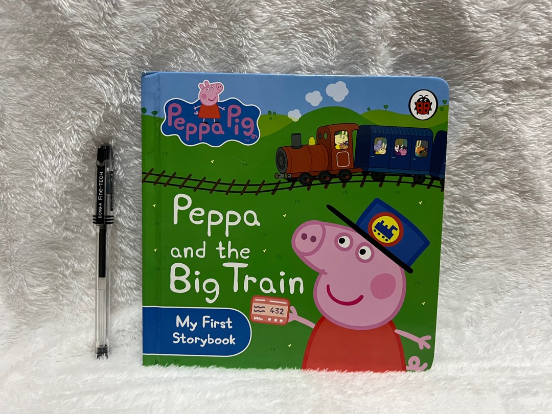 Peppa and the Big Train (Peppa Pig Board Book), Hobbies & Toys, Books ...