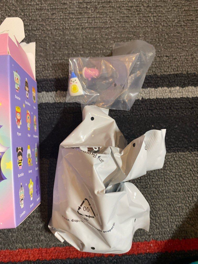 Pop Mart Momiji Perfect Partners Piper Fries, Hobbies & Toys, Toys ...