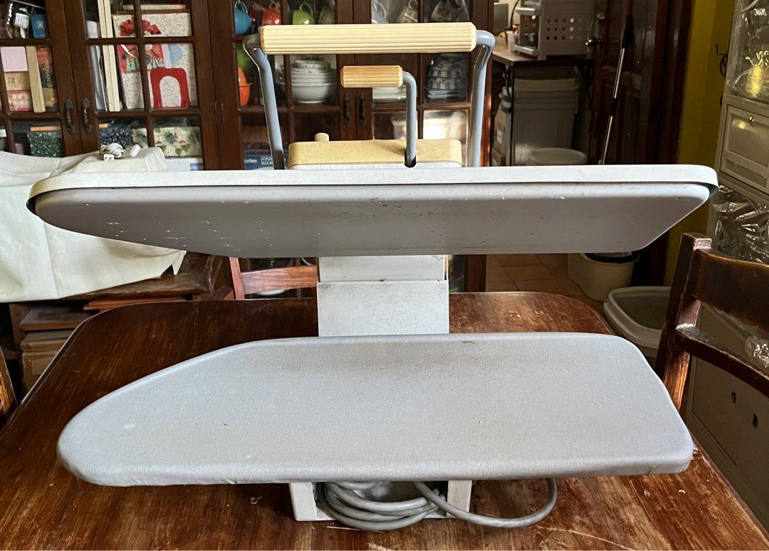 Singer Press and Steam Iron, TV & Home Appliances, Irons & Steamers on ...