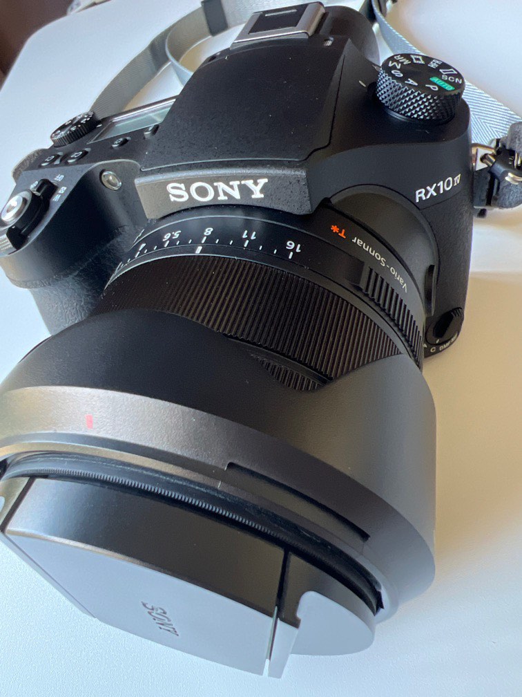 Sony RX10M4, Photography, Cameras on Carousell