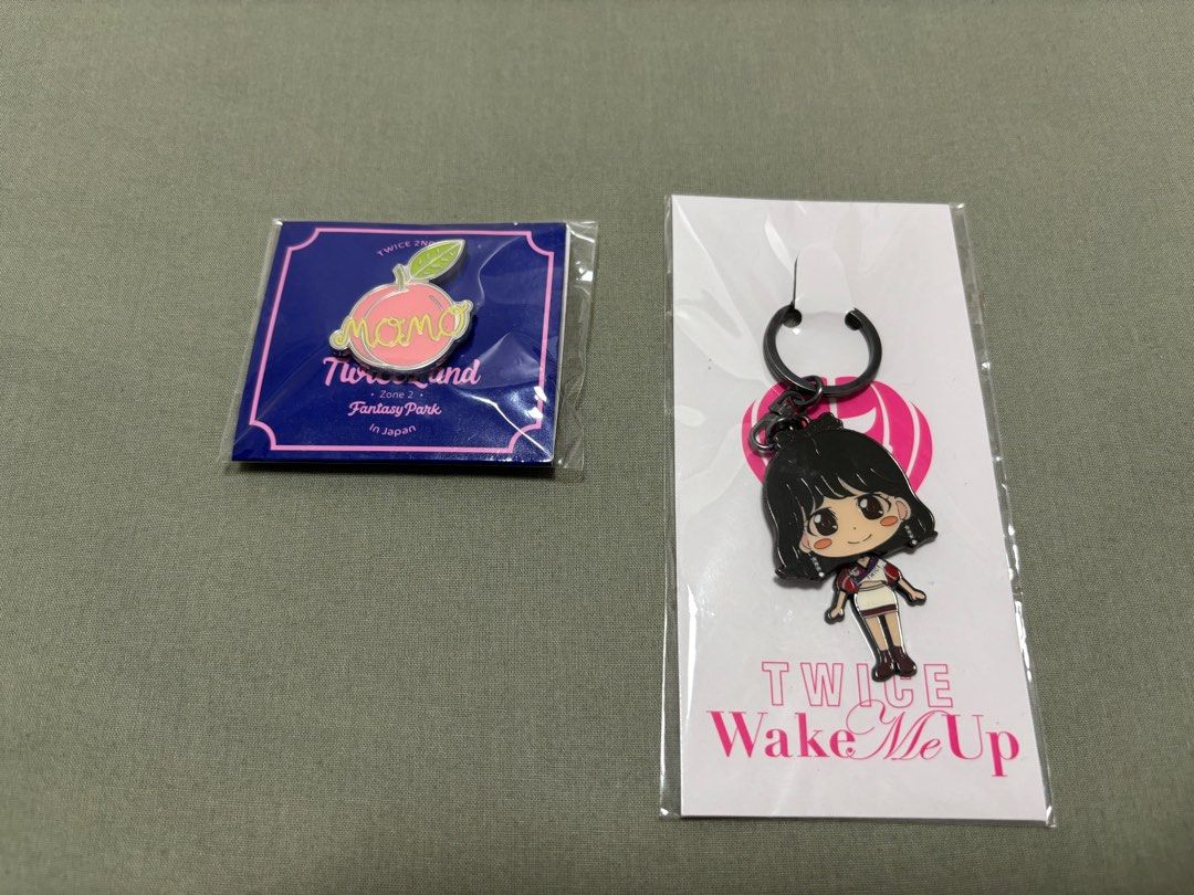 Twice MOMO keychain and pin, Hobbies & Toys, Memorabilia & Collectibles ...