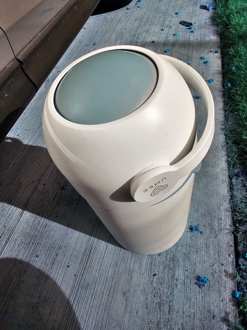Umee Diaper Pail, Babies & Kids, Bathing & Changing, Other Baby Bathing ...
