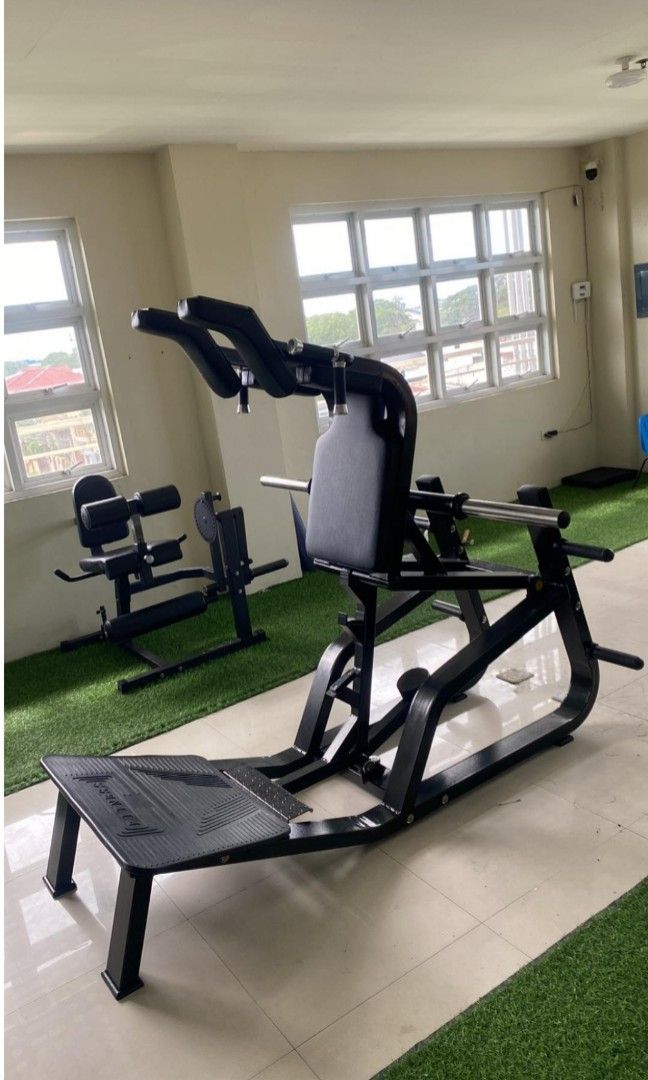 V Squat, Sports Equipment, Exercise & Fitness, Weights & Dumbbells on ...