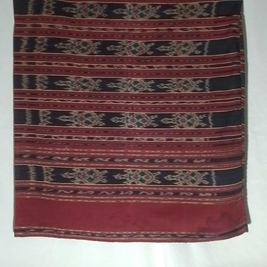 VINTAGE Sarung Adat Wanita Tenun Ikat Pulau Alor, TIMOR. ±45 Tahun ...