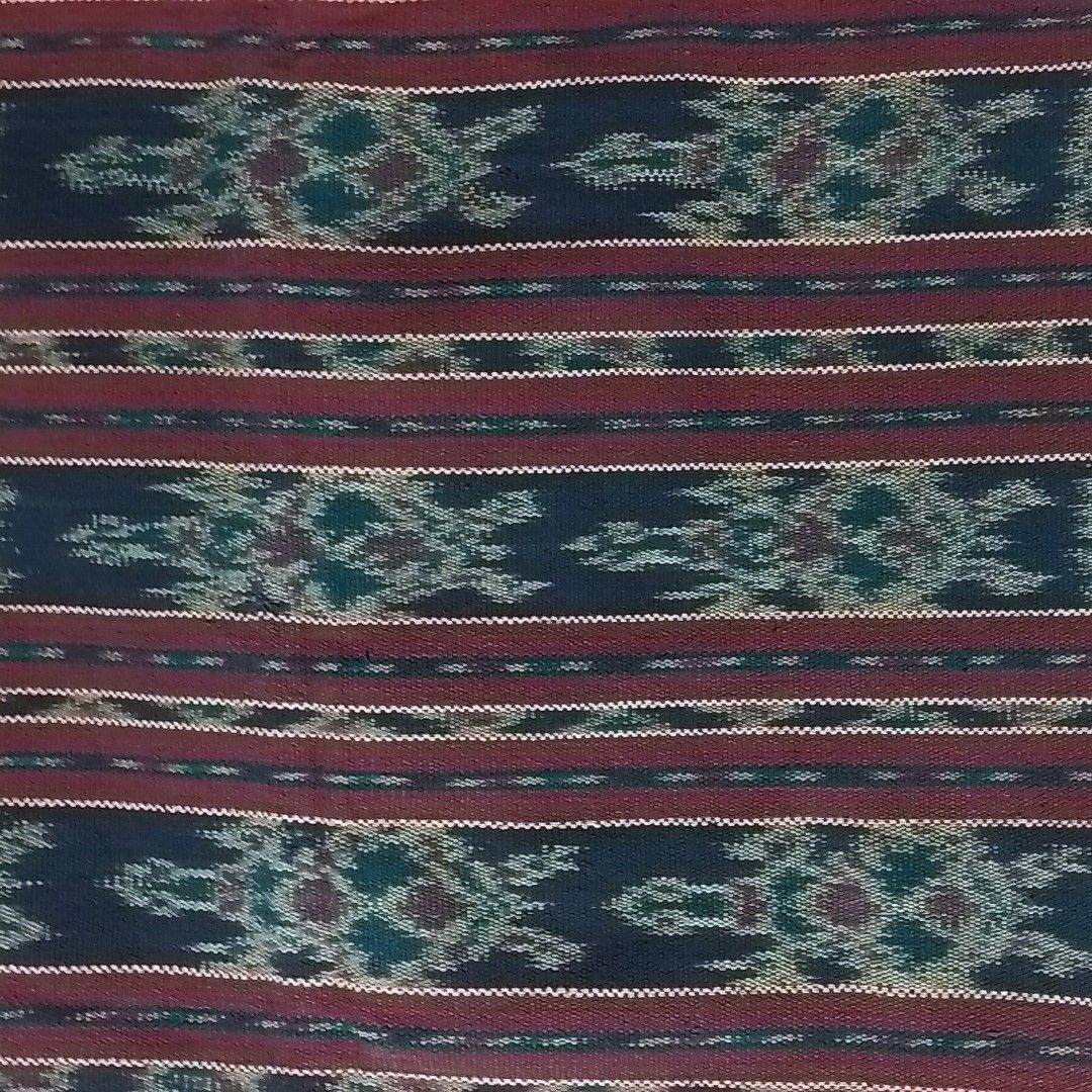 VINTAGE Sarung Adat Wanita Tenun Ikat Pulau Alor, TIMOR. ±45 Tahun ...